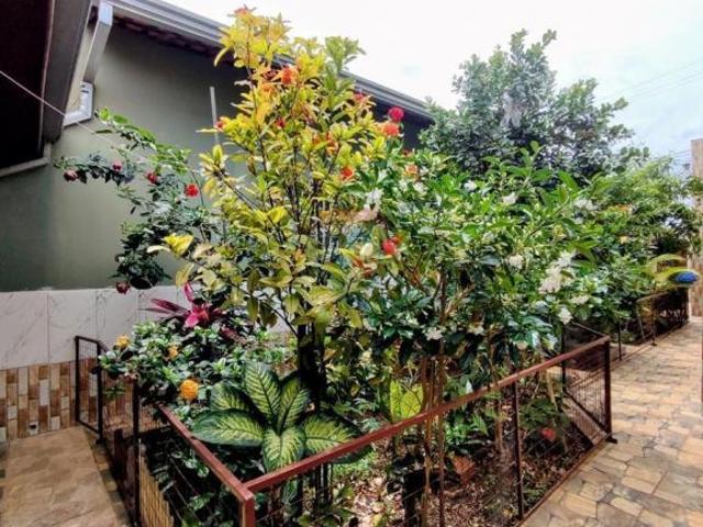 Casa para venda em Jardim Suécia de 246.45m² com 3 Quartos, 1 Suite e 2 Garagens