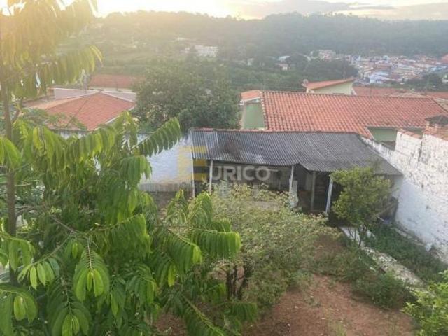 Casa para venda em Jardim São Vicente de 218.22m² com 3 Quartos, 1 Suite e 5 Garagens