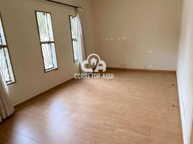 Casa para venda em Jardim São Vito de 210.00m² com 5 Quartos, 1 Suite e 3 Garagens