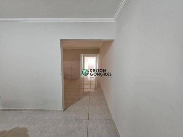 Casa para venda em Jardim São Francisco de 104.00m² com 2 Quartos, 1 Suite e 2 Garagens