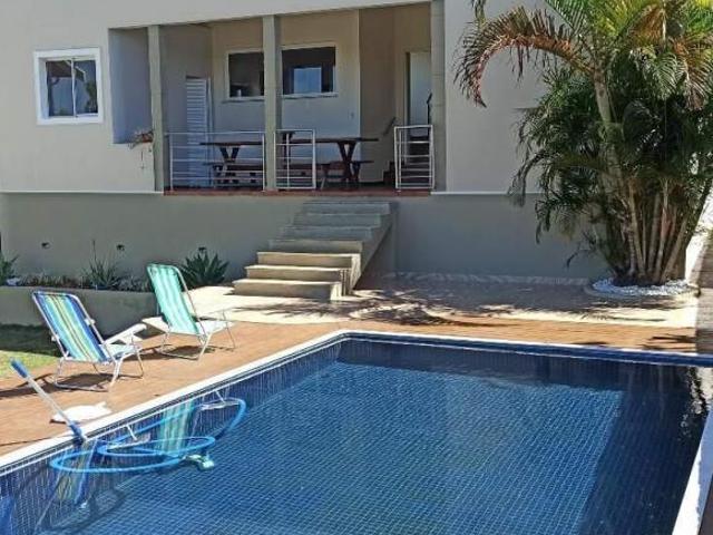 Casa para venda em JARDIM SÃO FRANCISCO de 297.00m² com 4 Quartos, 1 Suite e 2 Garagens