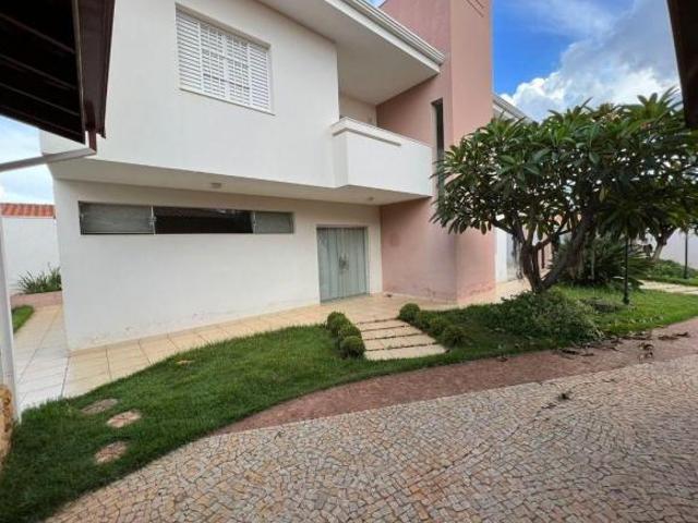 Casa para venda em Jardim São Francisco de 343.00m² com 3 Quartos, 1 Suite e 7 Garagens