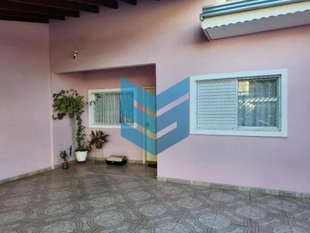 Casa para venda em Jardim São Guilherme de 112.00m² com 2 Quartos, 1 Suite e 2 Garagens