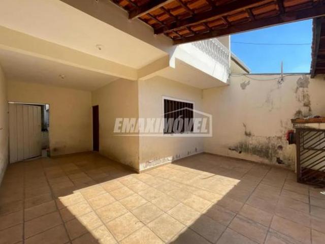 Casa para venda em Jardim São Guilherme de 195.00m² com 3 Quartos e 2 Garagens