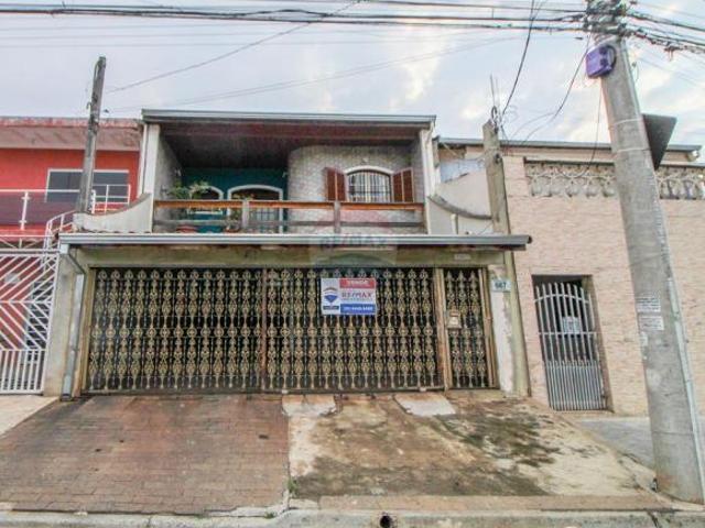 Casa para venda em Jardim São Guilherme de 203.30m² com 3 Quartos, 1 Suite e 2 Garagens
