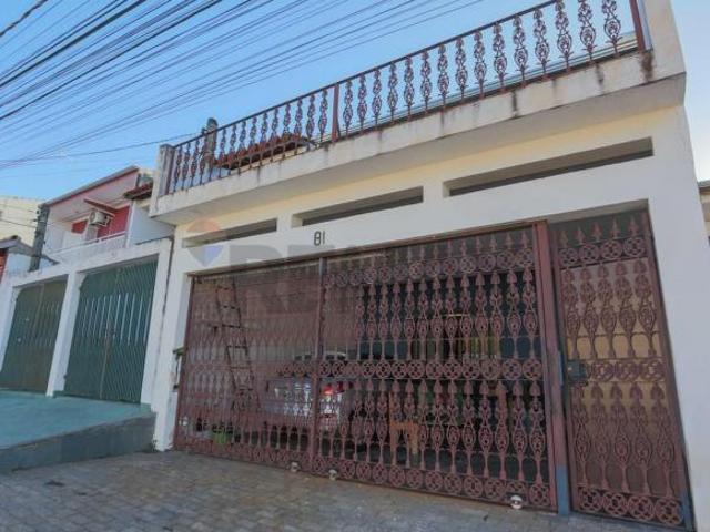 Casa para venda em Jardim São Guilherme de 214.79m² com 3 Quartos e 2 Garagens