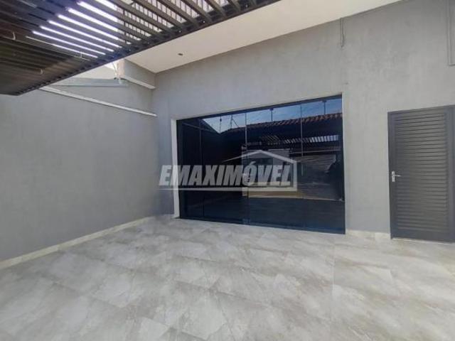 Casa para venda em Jardim São Guilherme de 350.00m² com 3 Quartos e 1 Suite