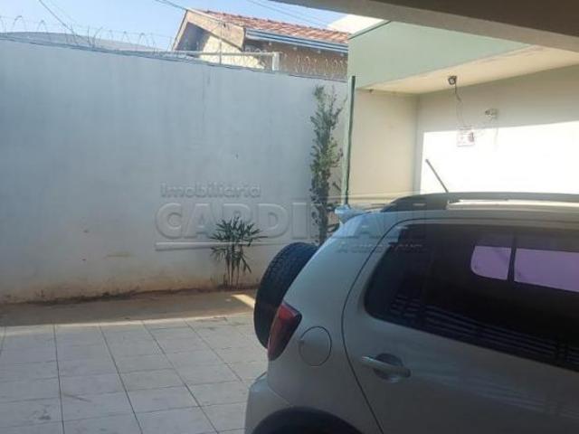 Casa para venda em Jardim São Joao Batista de 200.00m² com 3 Quartos e 3 Garagens