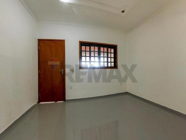Casa para venda em Jardim São João de 100.00m² com 3 Quartos e 2 Garagens