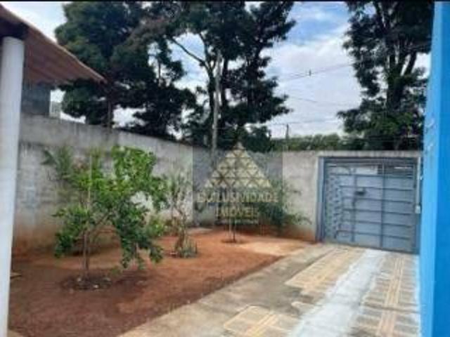 Casa para venda em Jardim São João de 250.00m² com 2 Quartos e 5 Garagens