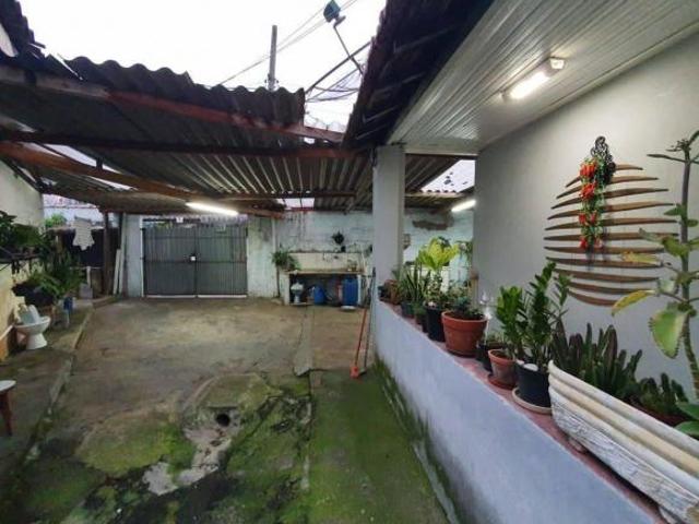 Casa para venda em Jardim São Judas Tadeu de 250.00m² com 2 Quartos, 1 Suite e 2 Garagens