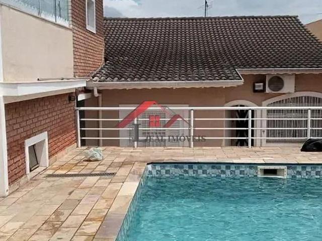 Casa para venda em Jardim São Judas Tadeu de 250.00m² com 3 Quartos, 1 Suite e 4 Garagens