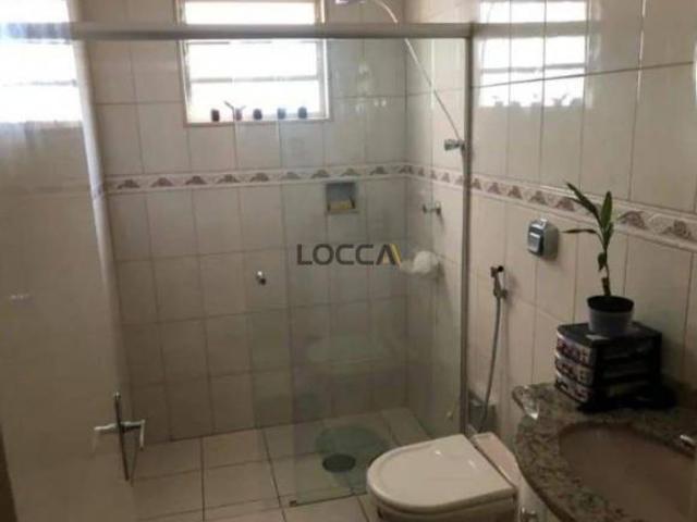 Casa para venda em Jardim São Luiz de 174.00m² com 3 Quartos, 1 Suite e 4 Garagens