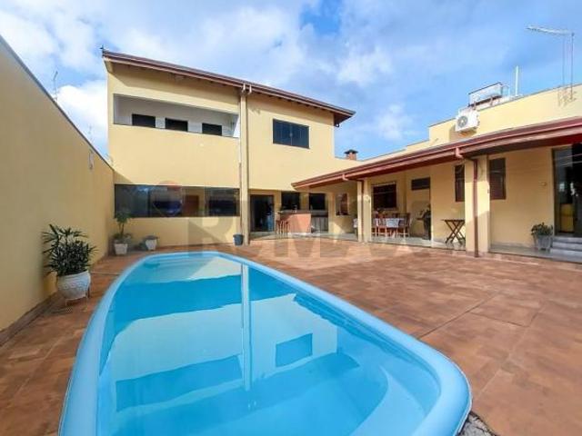 Casa para venda em Jardim São Luiz de 483.42m² com 4 Quartos, 1 Suite e 5 Garagens