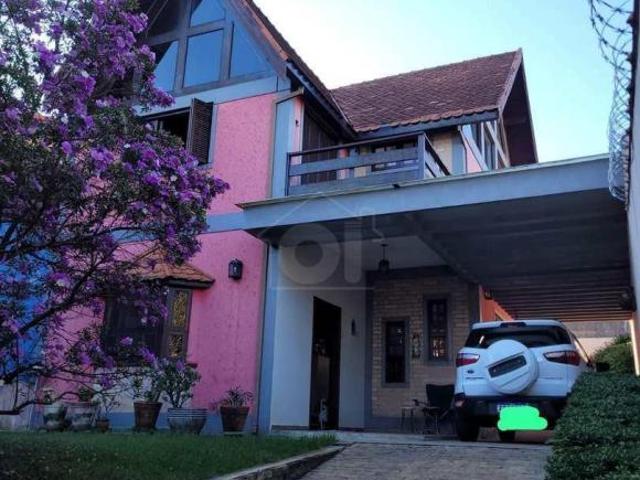 Casa para venda em Jardim São Luís de 250.00m² com 2 Quartos, 2 Suites e 4 Garagens