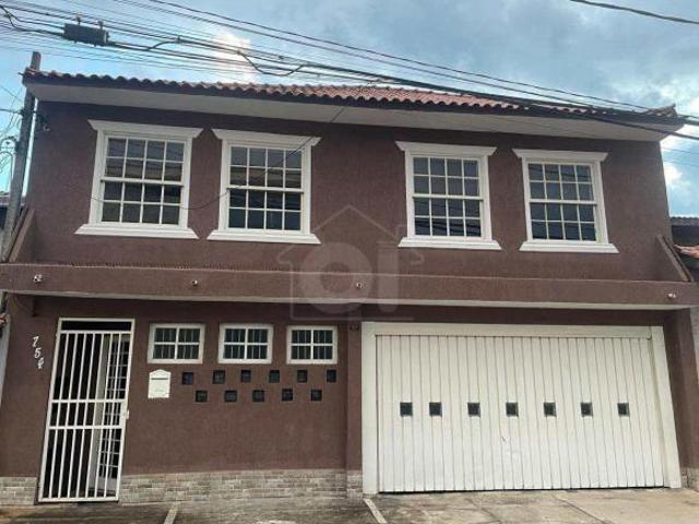 Casa para venda em Jardim São Luís de 280.00m² com 3 Quartos, 1 Suite e 3 Garagens