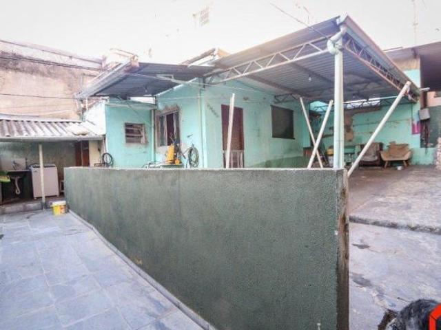 Casa para venda em Jardim São Luís de 298.00m² com 3 Quartos e 2 Garagens