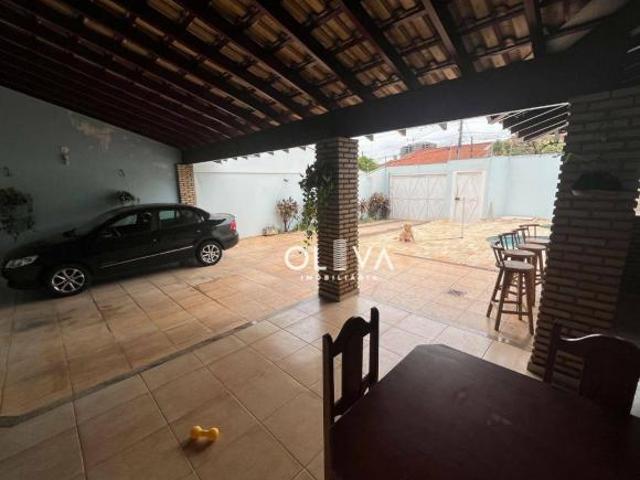 Casa para venda em Jardim São Marco de 190.00m² com 3 Quartos, 1 Suite e 3 Garagens