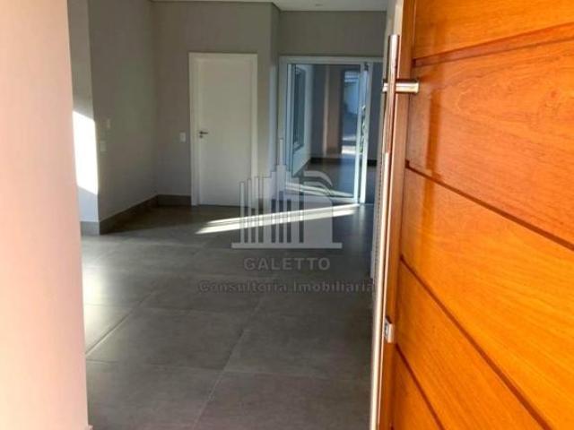 Casa para venda em Jardim São Marcos de 174.00m² com 3 Quartos, 3 Suites e 4 Garagens