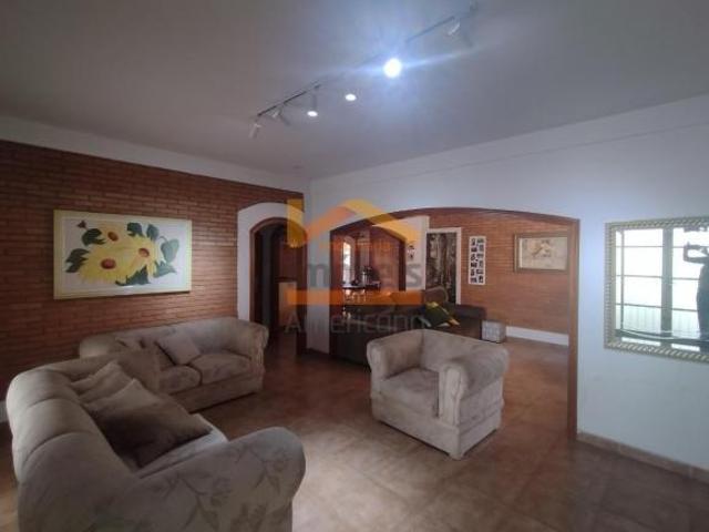 Casa para venda em Jardim São Paulo de 420.00m² com 3 Quartos, 1 Suite e 4 Garagens
