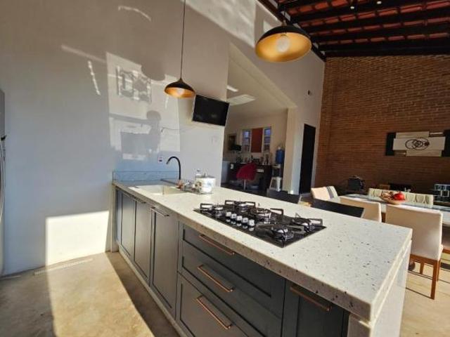 Casa para venda em Jardim São Paulo de 147.00m² com 2 Quartos, 2 Suites e 2 Garagens