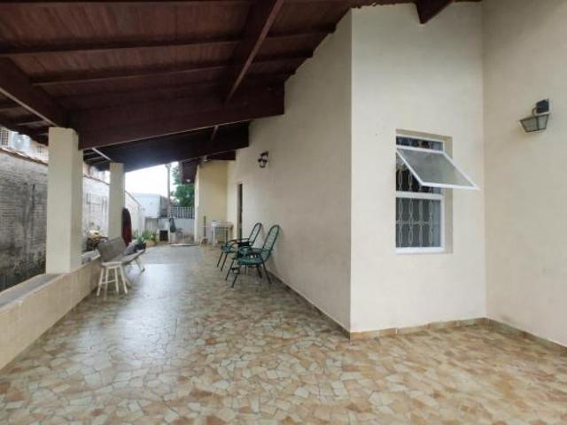 Casa para venda em Jardim São Pedro de 138.00m² com 3 Quartos, 2 Suites e 2 Garagens