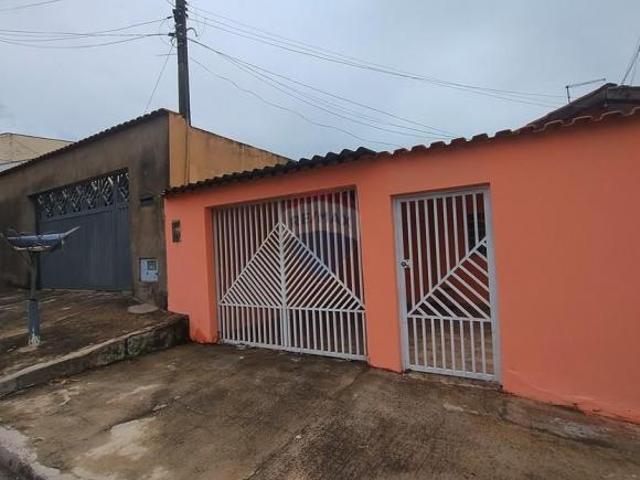 Casa para venda em Jardim São Sebastião de 100.00m² com 2 Quartos e 2 Garagens