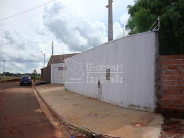 Casa para venda em Jardim Sao Gabriel de 172.00m² com 2 Quartos, 1 Suite e 4 Garagens