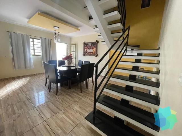 Casa para venda em Jardim Santa Marta em Salto São Paulo de 192.00m² com 3 Quartos, 1 Suíte e 2 Garagens