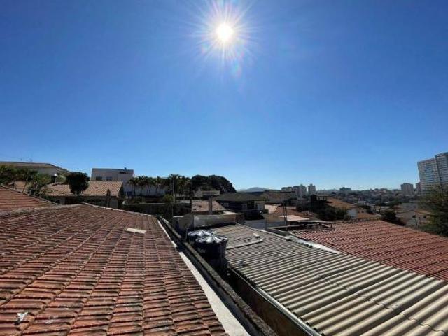 Casa para venda em Jardim Santa Mena de 250.00m² com 3 Quartos e 2 Garagens