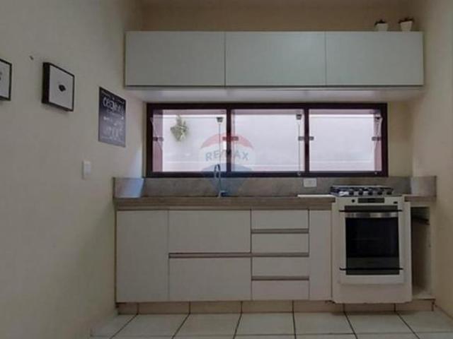 Casa para venda em Jardim Santa Mônica Ii de 200.00m² com 3 Quartos, 1 Suite e 2 Garagens