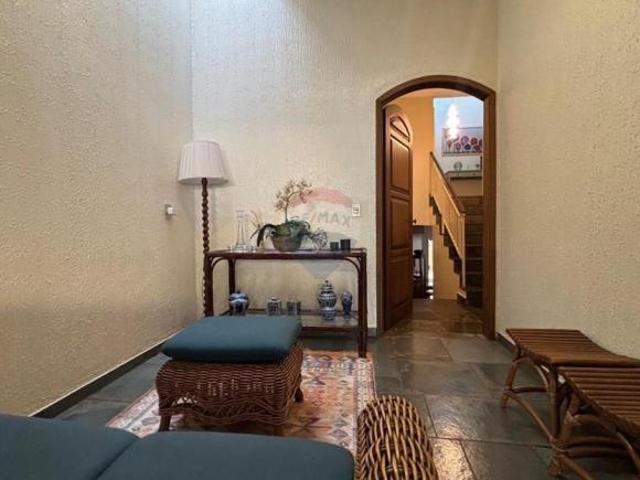 Casa para venda em Jardim Santa Ângela de 290.00m² com 3 Quartos, 1 Suite e 2 Garagens