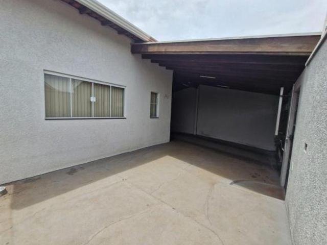 Casa para venda em Jardim Santa Clara vila Xavier de 194.00m² com 3 Quartos, 1 Suite e 3 Garagens