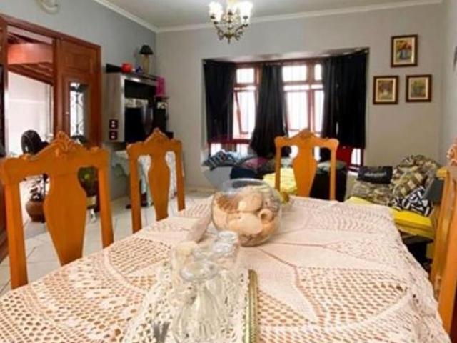 Casa para venda em Jardim Santa Cruz de 193.38m² com 3 Quartos, 1 Suite e 2 Garagens