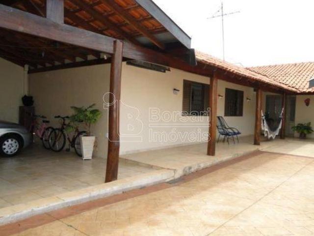 Casa para venda em Jardim Santa Júlia de 170.00m² com 2 Quartos, 1 Suite e 2 Garagens