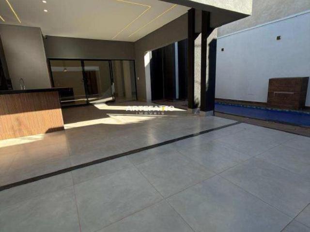 Casa para venda em Jardim Santa Lúcia de 174.00m² com 3 Quartos, 1 Suite e 3 Garagens