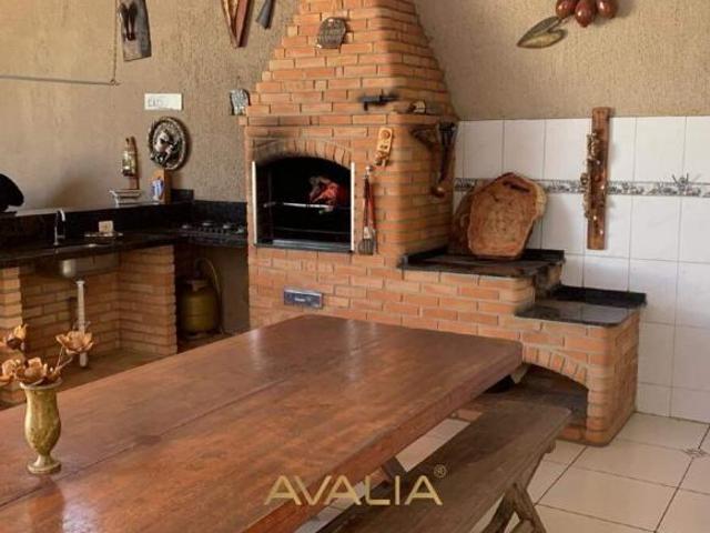 Casa para venda em Jardim Santa Rita de 200.00m² com 4 Quartos e 1 Suite