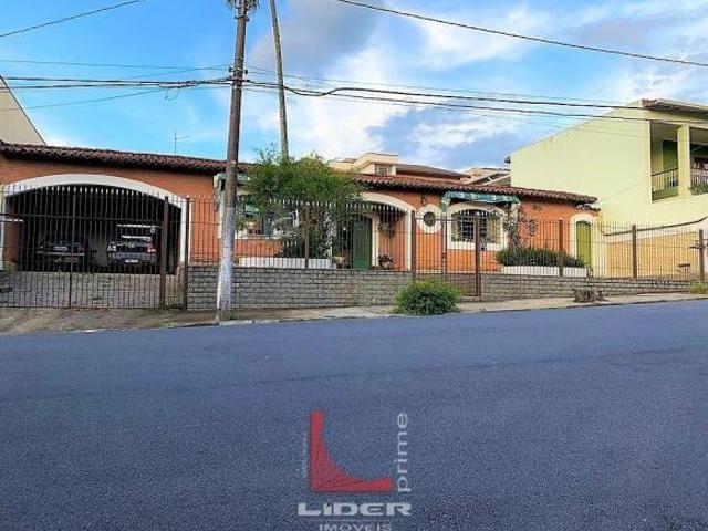 Casa para venda em Jardim Santa Rita De Cássia de 300.00m² com 4 Quartos, 1 Suite e 4 Garagens