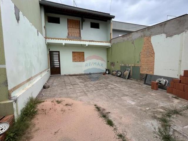 Casa para venda em Jardim Santa Rosa de 150.00m² com 2 Quartos e 3 Garagens