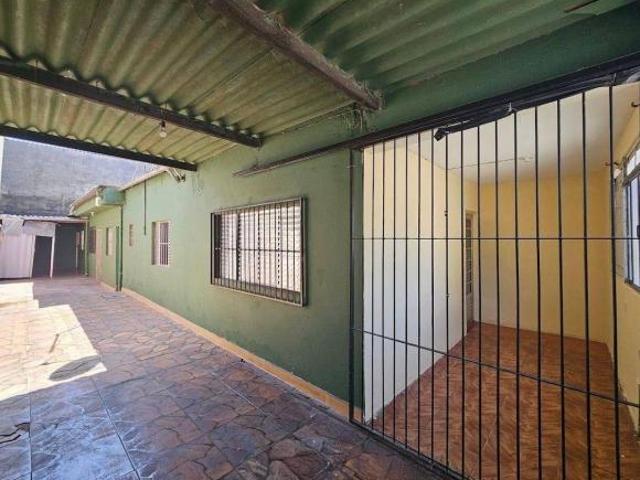 Casa para venda em Jardim Santa Terezinha de 90.00m² com 2 Quartos e 2 Garagens