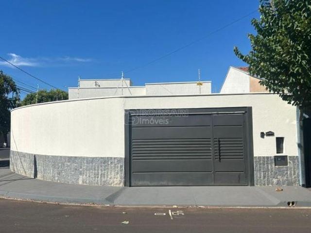Casa para venda em Jardim Santa Terezinha de 115.00m² com 3 Quartos e 3 Suites