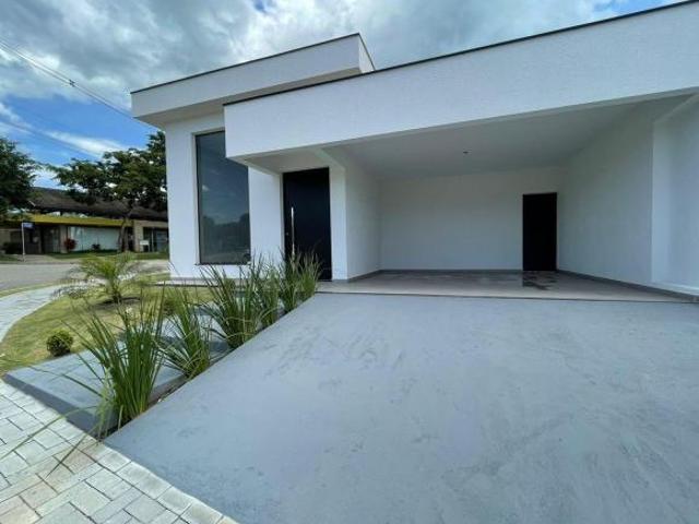 Casa para venda em Jardim Santa Teresa de 160.00m² com 3 Quartos, 3 Suites e 4 Garagens