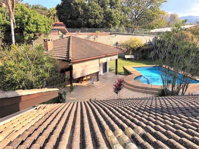 Casa para venda em Jardim Santa Teresa em Jundiaí São Paulo de 350.00m² com 4 Quartos, 2 Suítes e 4 Garagens