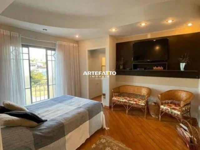 Casa para venda em Jardim Santana de 270.00m² com 3 Quartos, 3 Suites e 6 Garagens