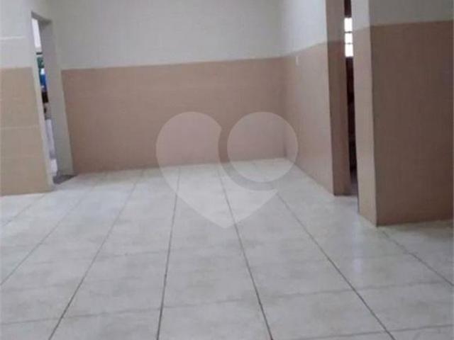 Casa para venda em Jardim Santhiago de 277.00m² com 3 Quartos e 1 Garagem