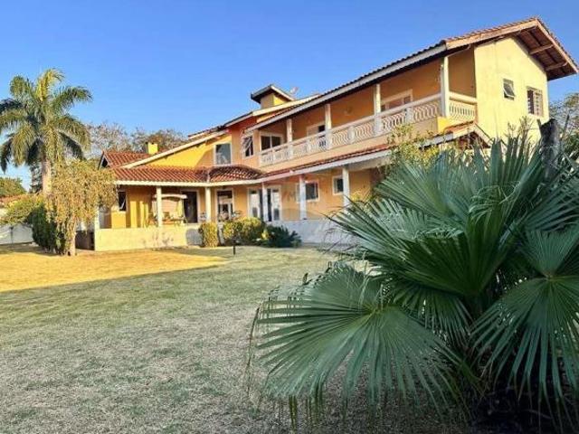 Casa para venda em Jardim Santos Reis de 491.00m² com 5 Quartos, 5 Suites e 8 Garagens