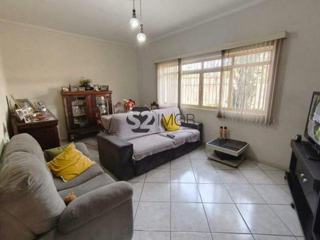 Casa para venda em Jardim Serra Dourada de 190.00m² com 3 Quartos, 1 Suite e 4 Garagens