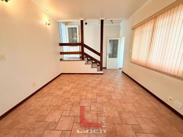 Casa para venda em Jardim Sevilha de 250.00m² com 3 Quartos e 2 Suites