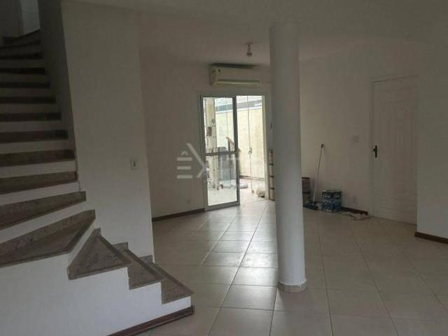 Casa para venda em Jardim Shangai de 102.00m² com 3 Quartos, 1 Suite e 2 Garagens