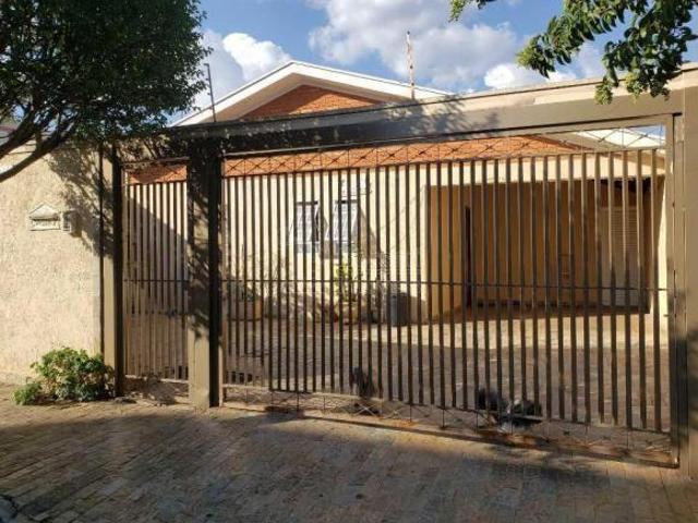 Casa para venda em Jardim Silvania vila Xavier de 273.00m² com 3 Quartos, 1 Suite e 3 Garagens